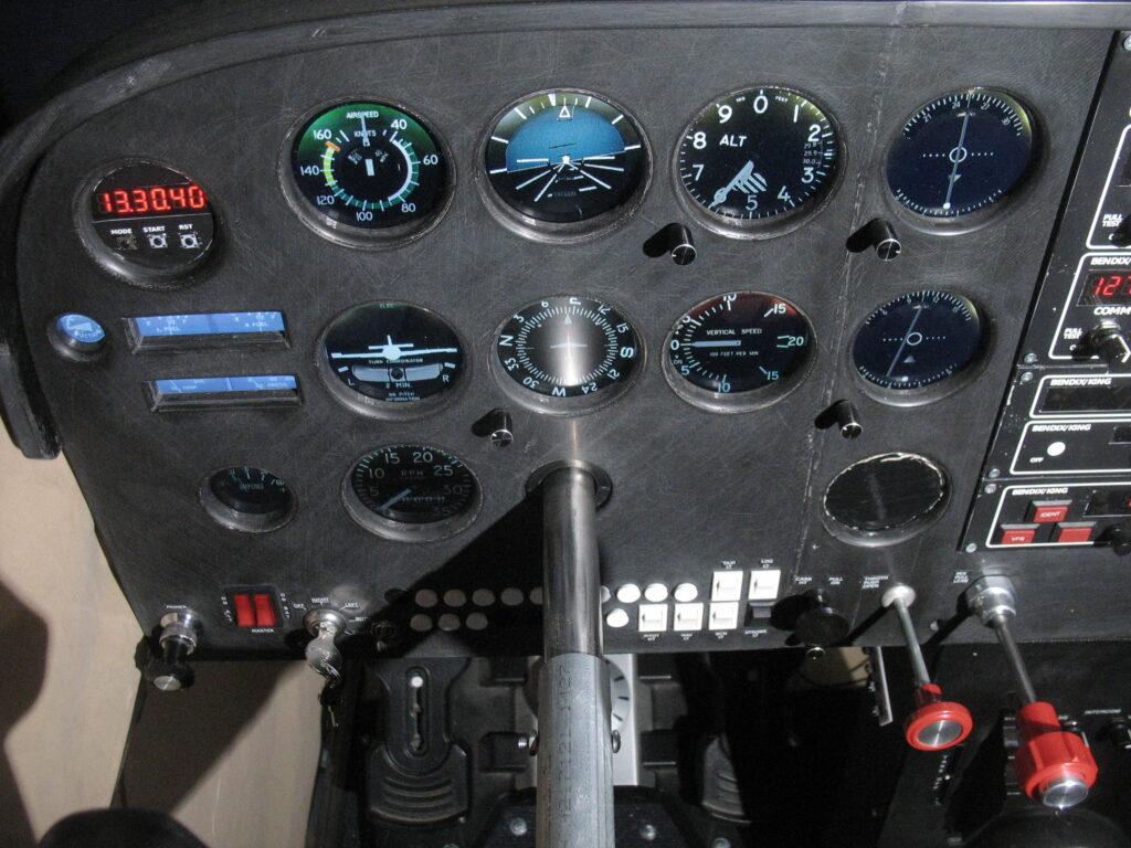 X-Plane Based C172 Flight Simulator | xwallace.com | jonwallace.org